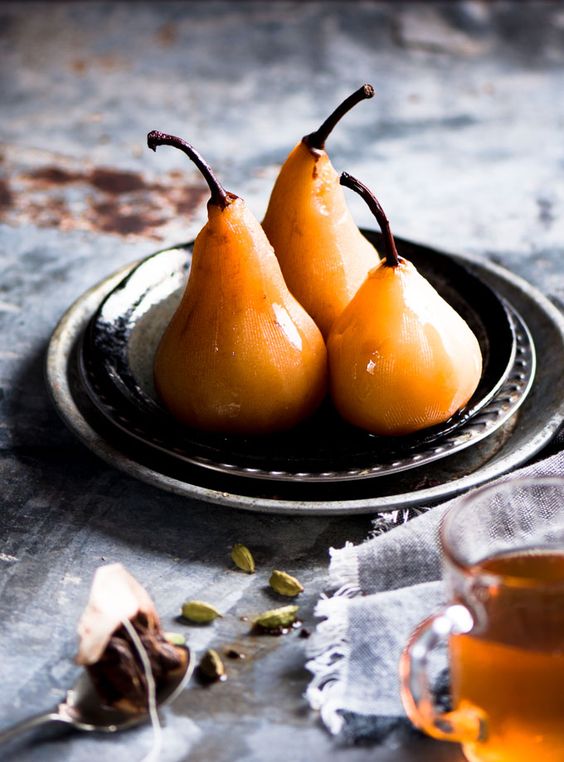 Peras dos salsas con gelatina de té - Oroley